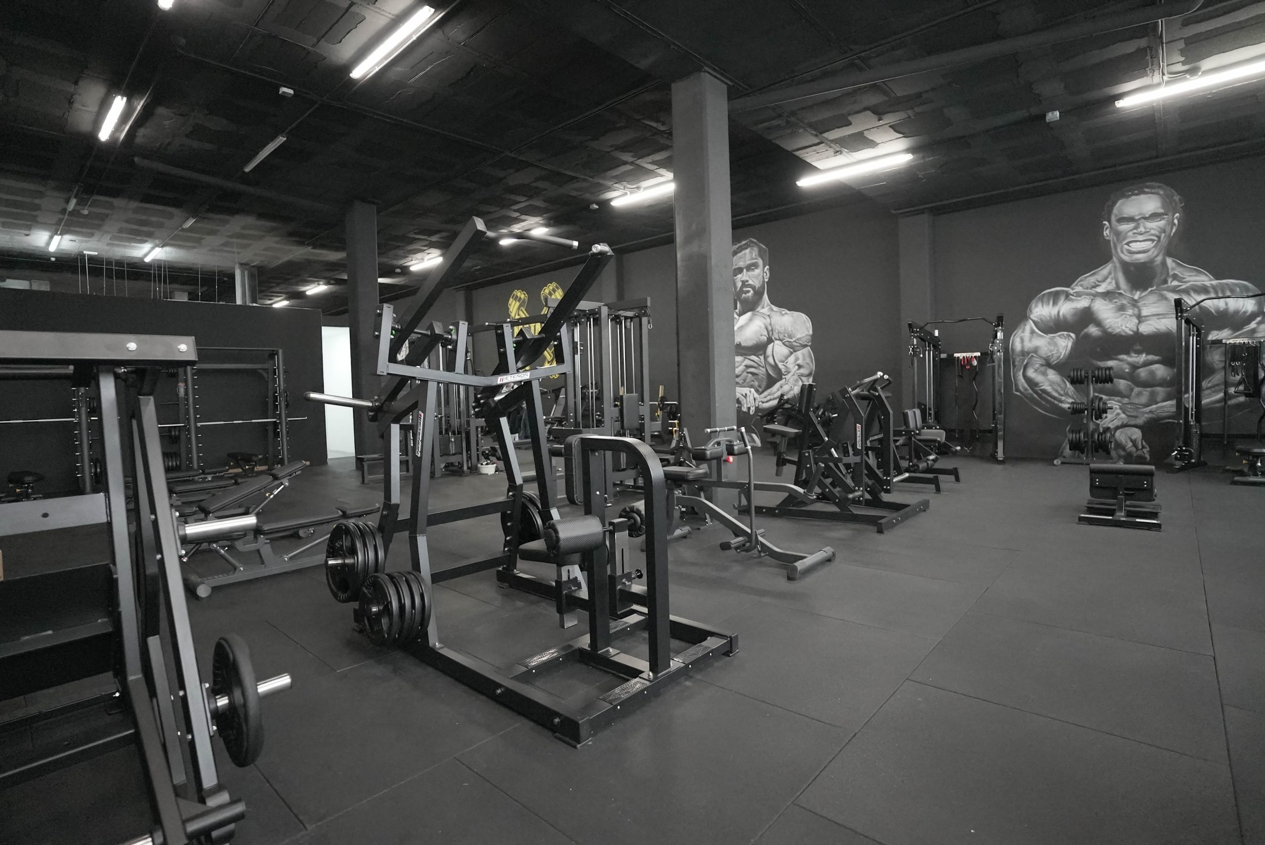 Etenon Fitness equipa el templo del culturismo Mataró Bodybuilding Center
